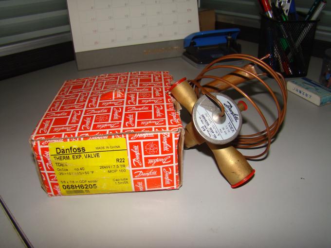 Thermostatic expansion Valves Model TDE/TDEX TDEBX - R22 TDES - R404A ...